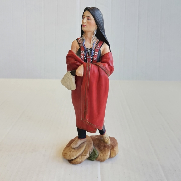 Hamilton Collection | Art | Vintage American Indian Figurine White Rose ...